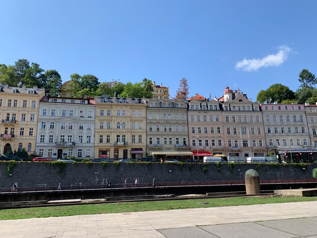 Spannende Das Gelbe Forum Bilder